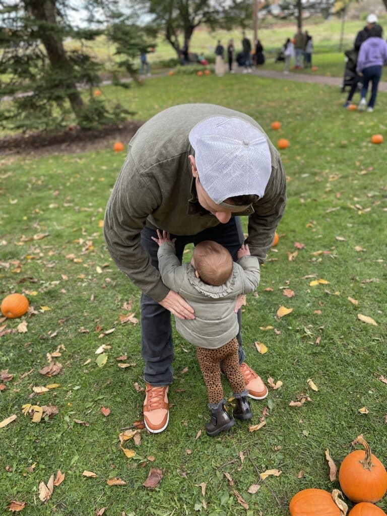 25 Fall Activities Your Family Will Love - the Local Moms Network